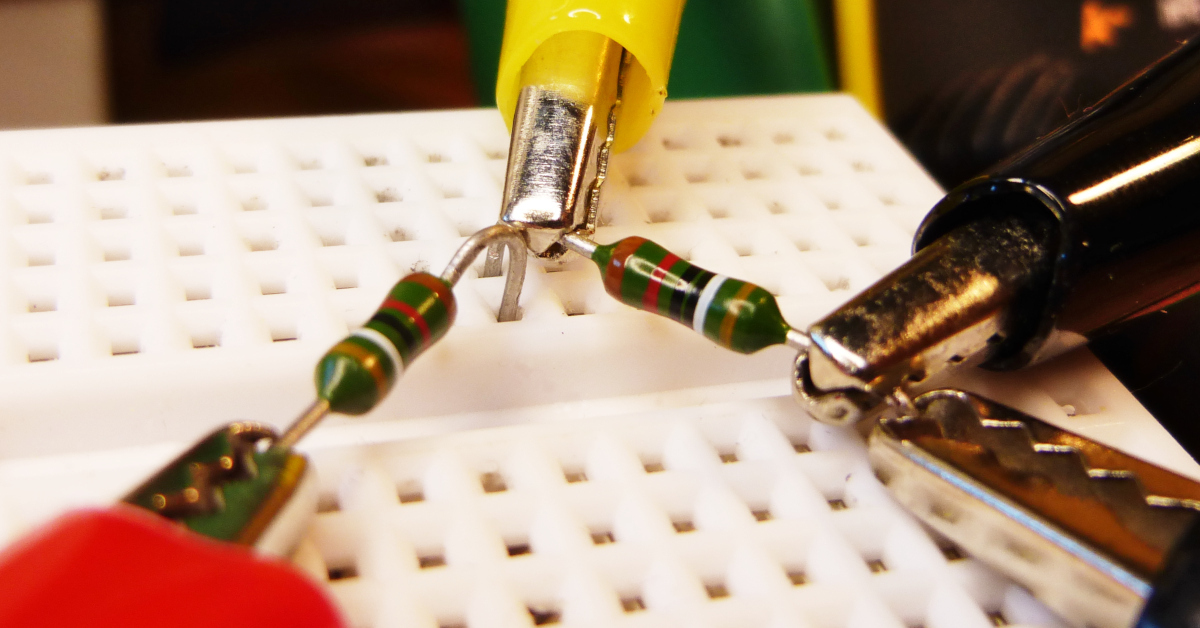 Spannungsteiler | DevXplained